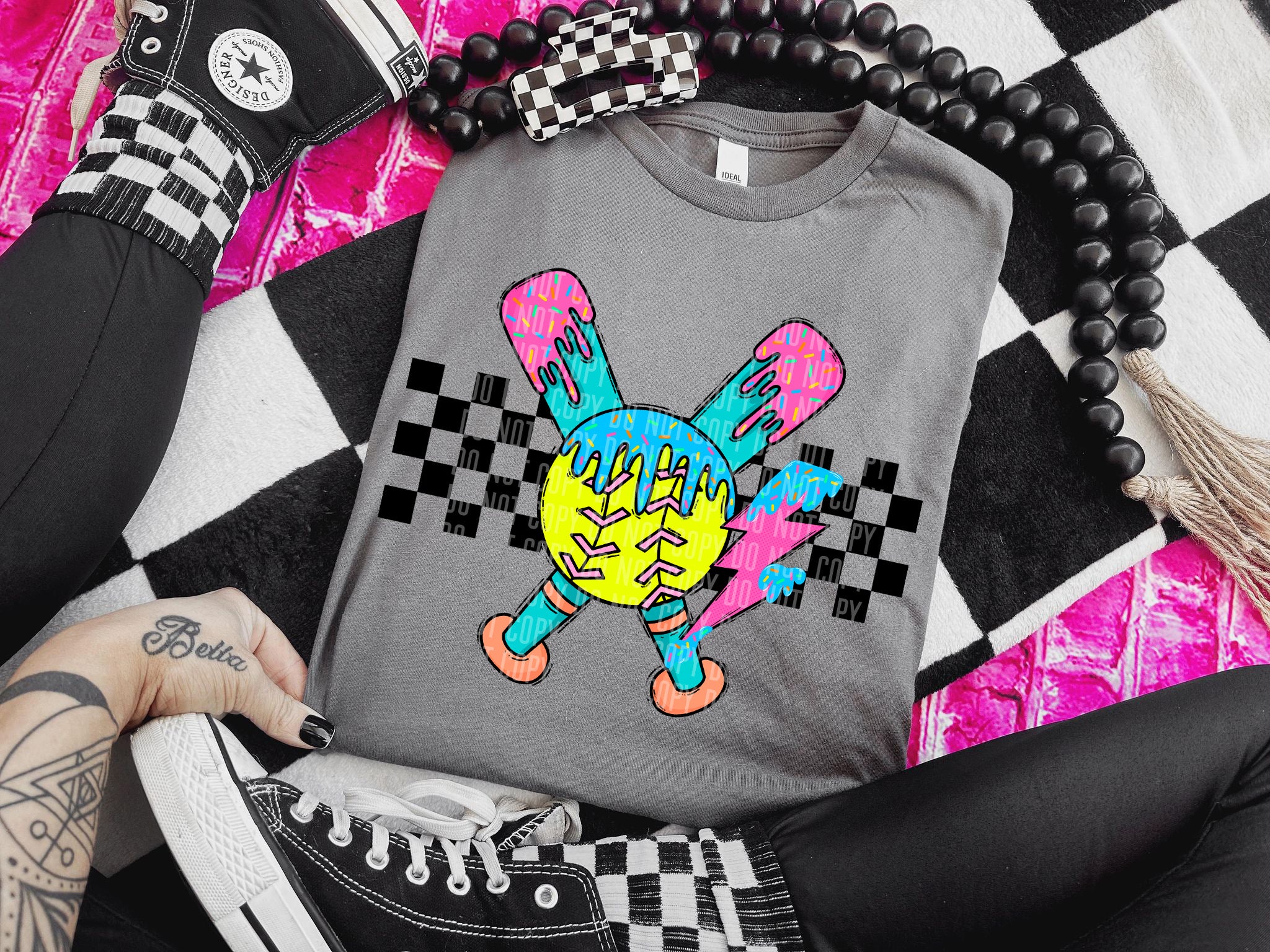 Bats Softball checkered drip pink lightning bolt (Caplinger) DTF trans ...