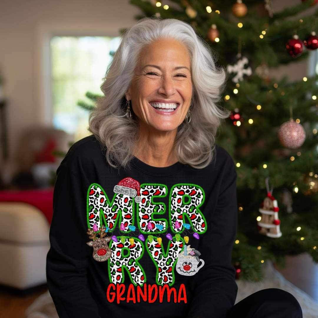 Merry grandma (reindeer, smowman, and santa hat ECHT) 15777 DTF Transf – Mud & Grace Transfers